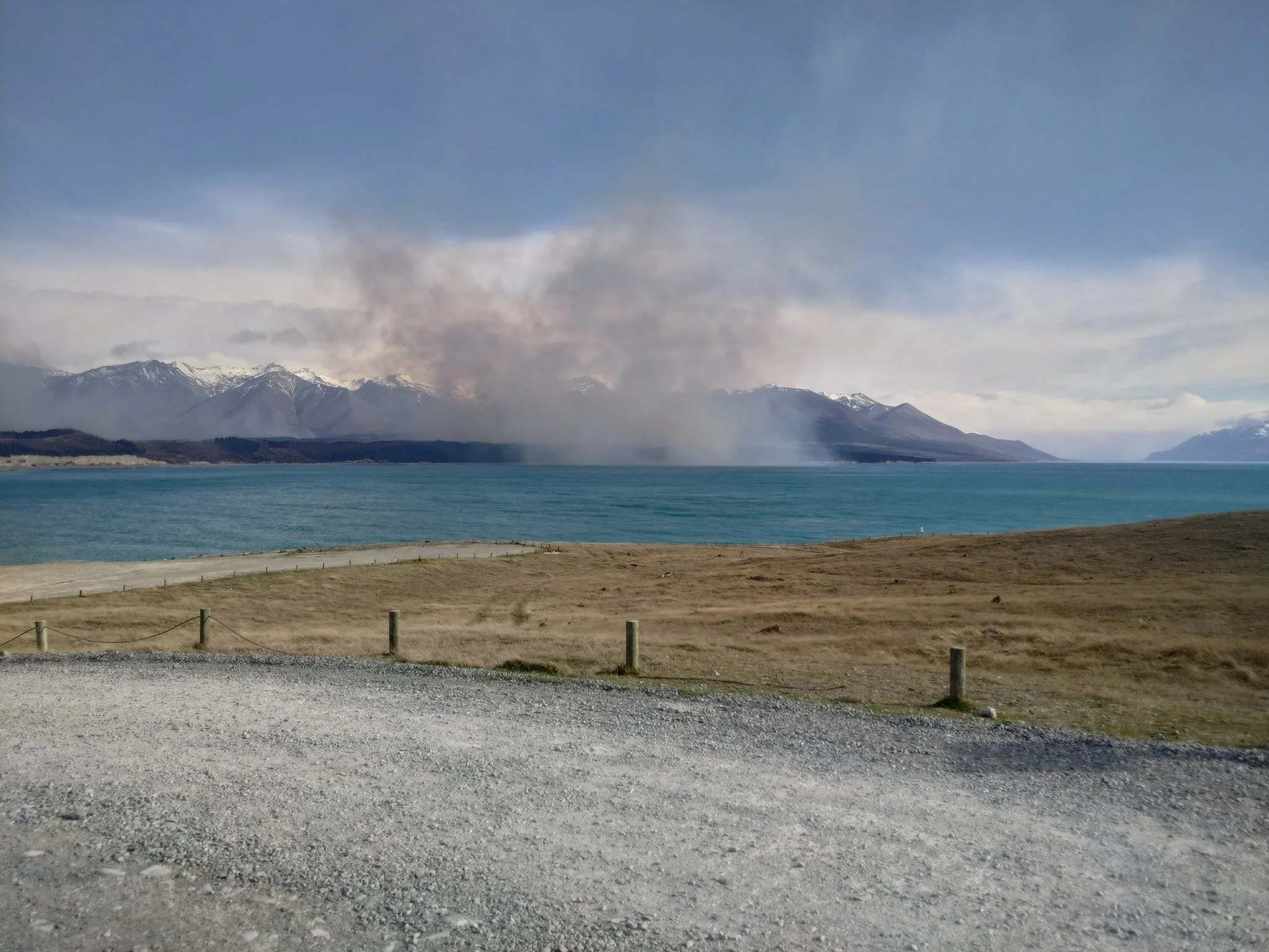 Pukaki Downs Fire: Roads reopens, firefighting continues - Chris Lynch ...