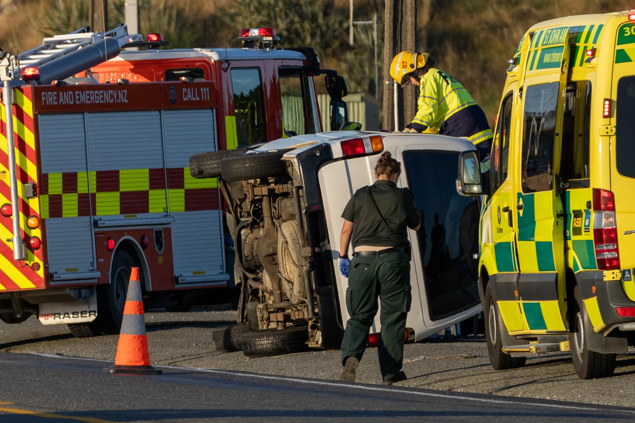 Van rolls in South Canterbury - Chris Lynch Media
