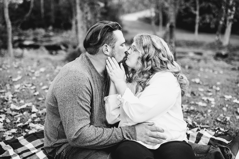 Kate + Corey’s Cozy Fall Pictures at Fallbrook Lodge — Brittany ...