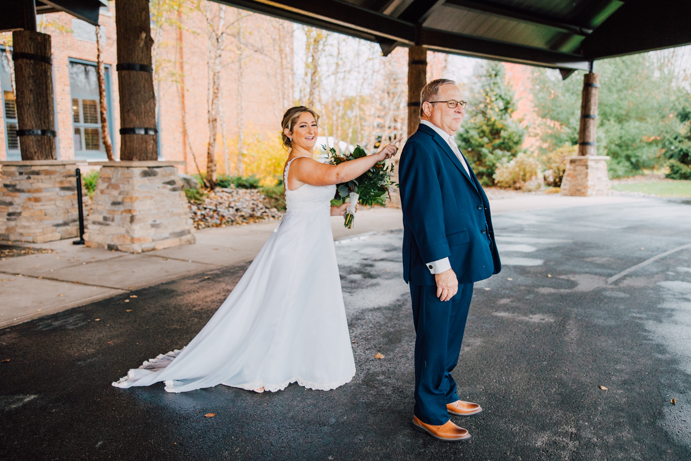 Devorah + Nick’s Rainy Wedding at Tailwater Lodge | Brittany Juravich ...