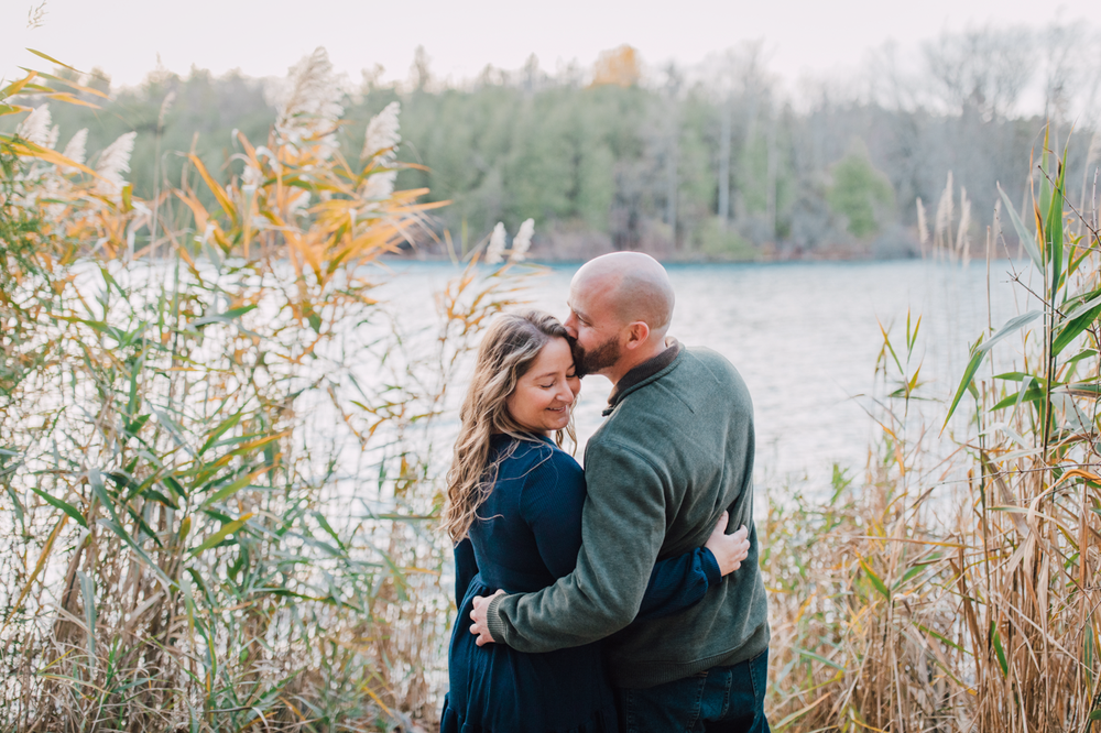 Devorah & Nick’s Cozy Fall Pictures at Green Lakes State Park ...