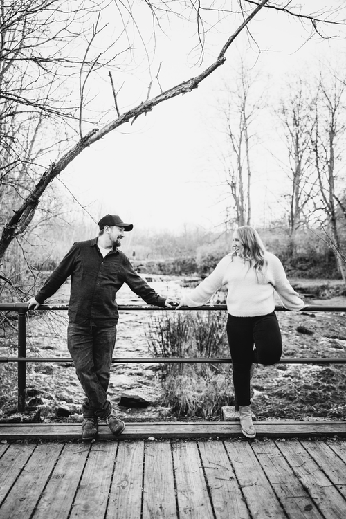 Rachel + Jeff’s Fall Engagement Photos at Fallbrook Lodge | Brittany ...