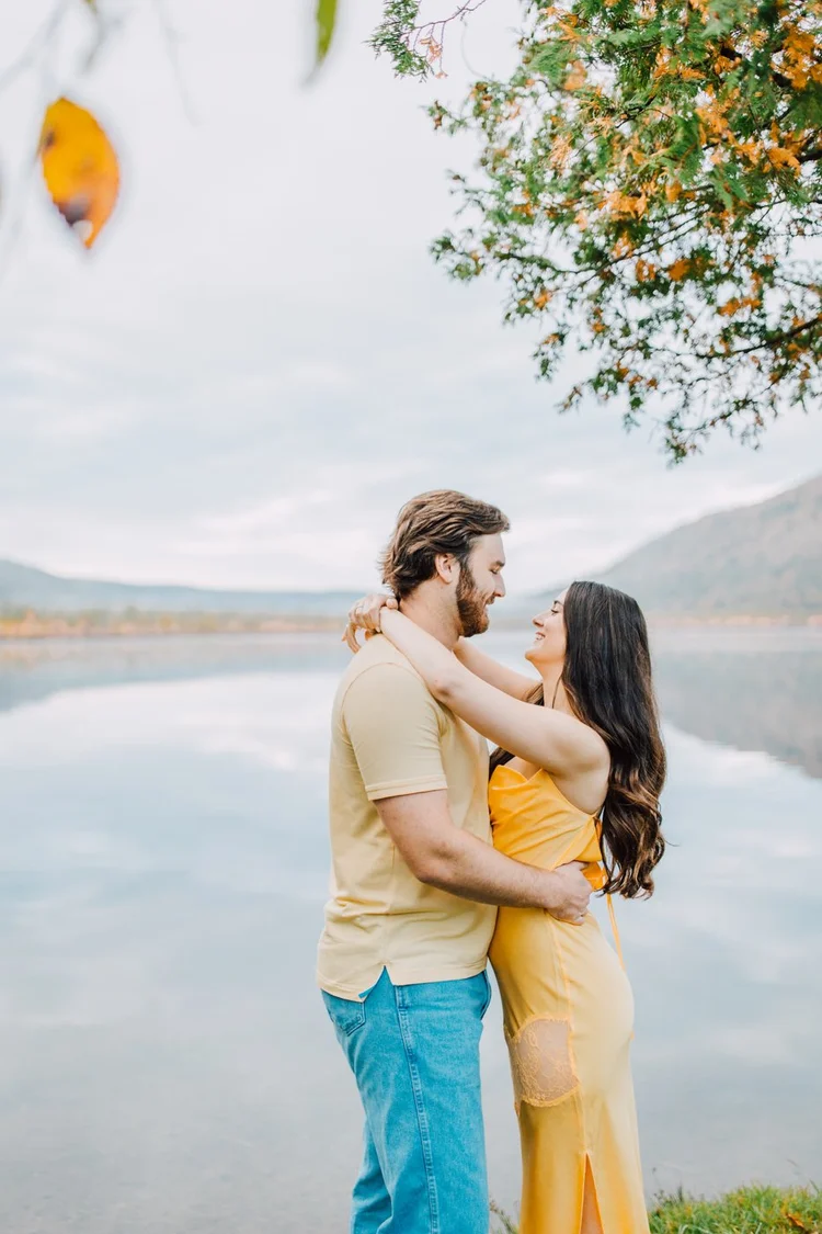 Carly + Hunter’s Foggy Photoshoot at Labrador Hollow | Brittany ...