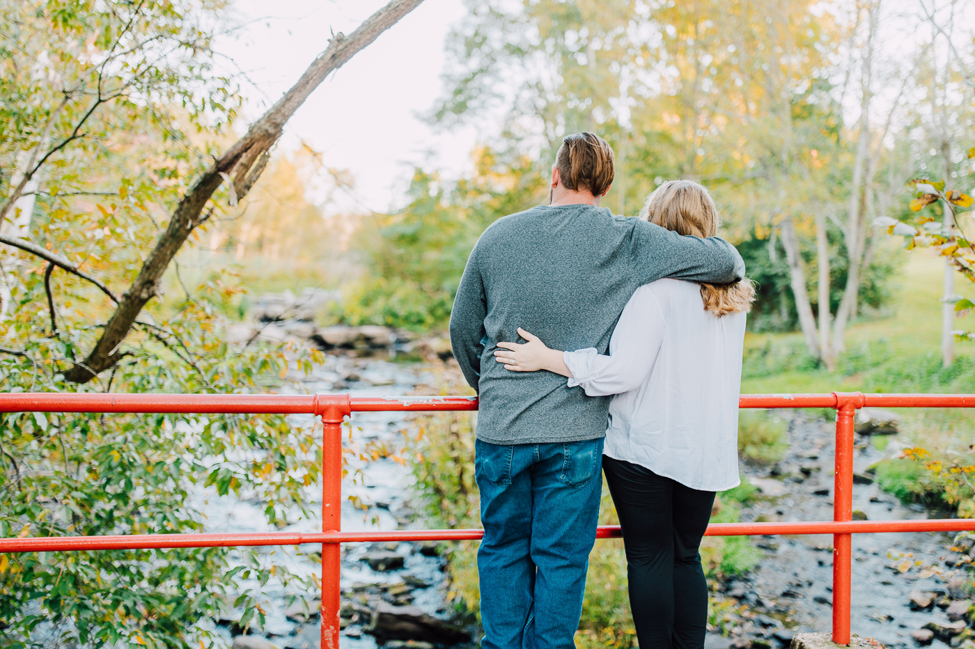 Kate + Corey’s Cozy Fall Pictures at Fallbrook Lodge — Brittany ...