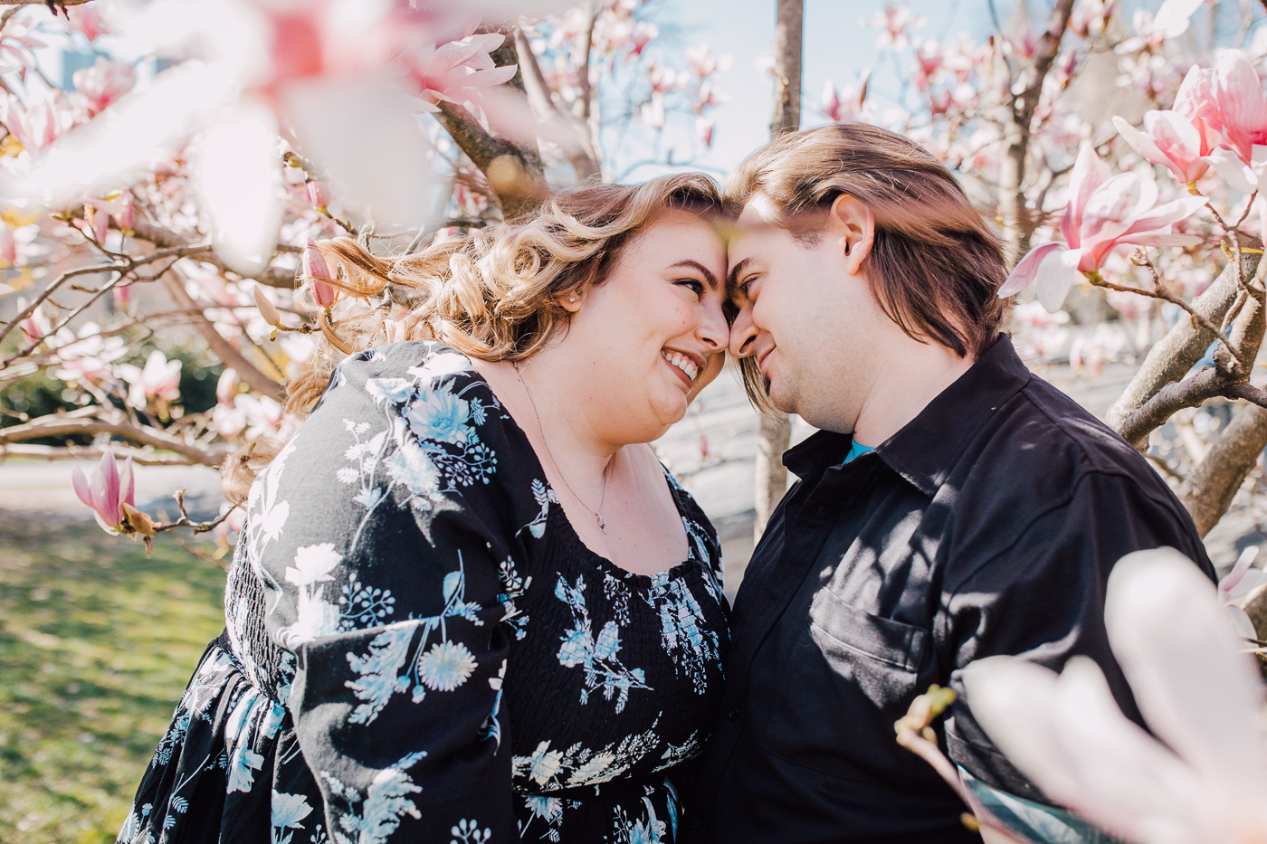 Sara + Pete’s Central Park Engagement Photos | Brittany Juravich ...