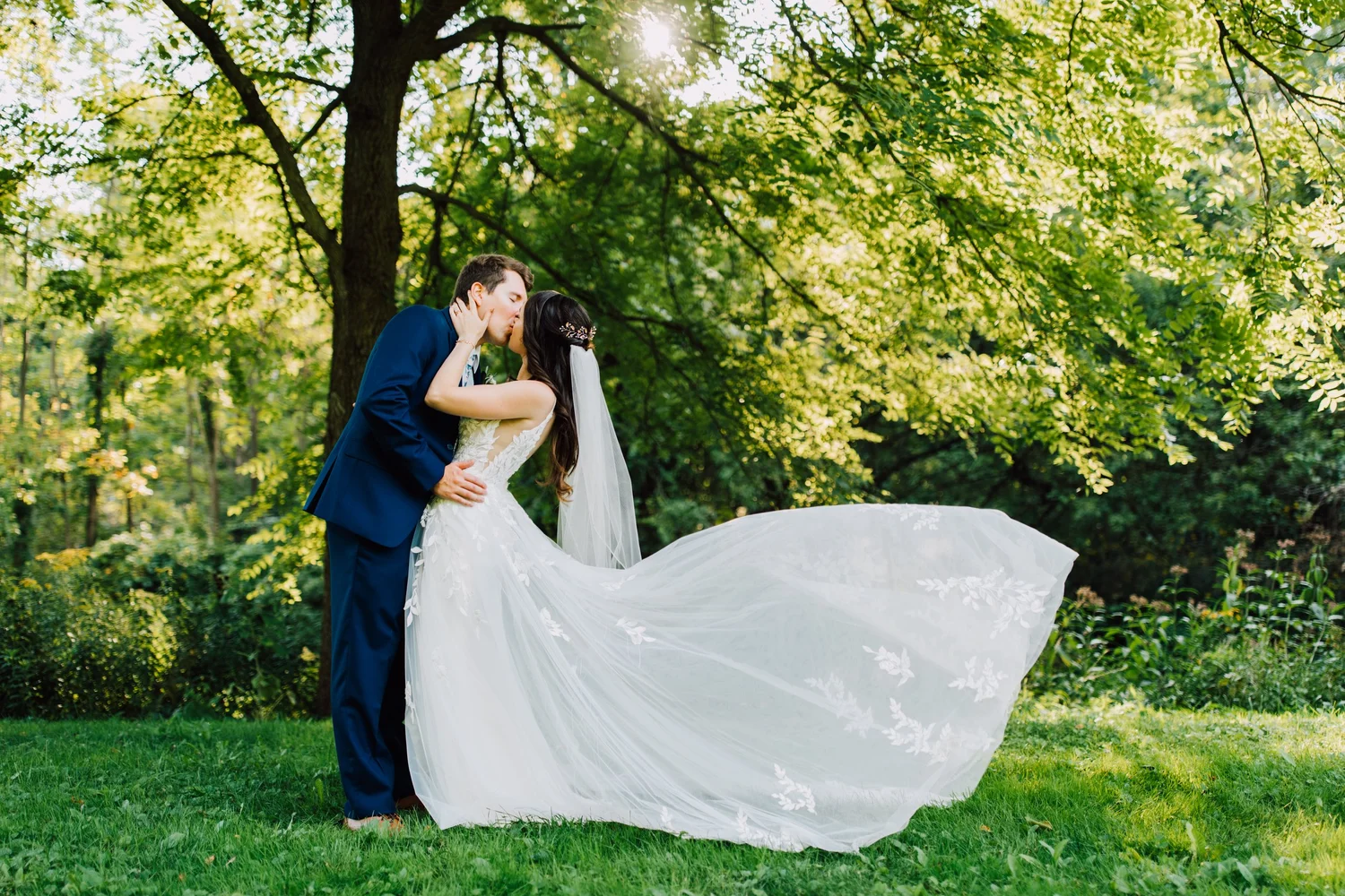 Jessica + Paul’s Elegant Barn Wedding at Hayloft on the Arch | Brittany ...