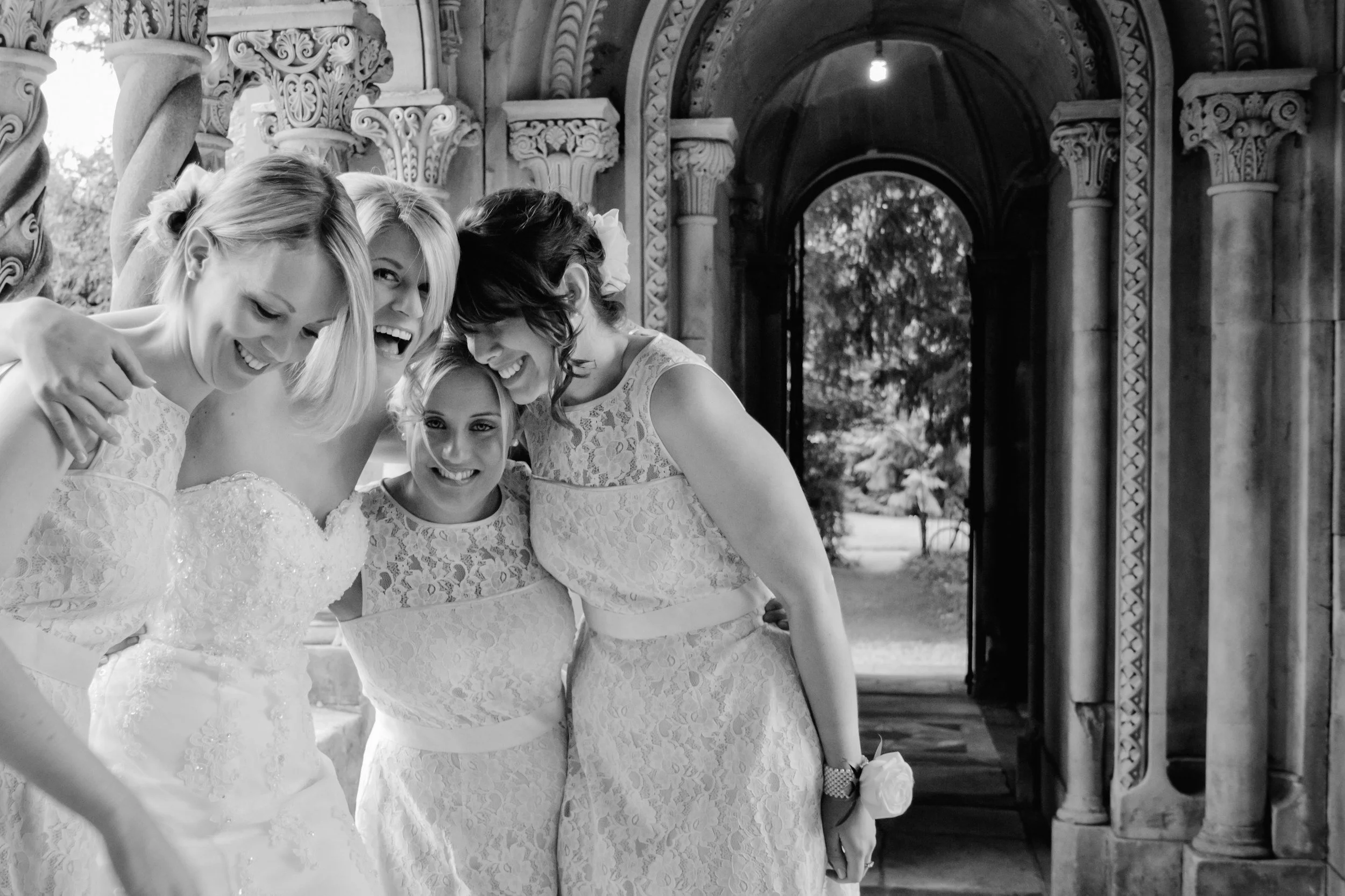 Strike A Pose: Classic & Fun Bridesmaid Picture Ideas