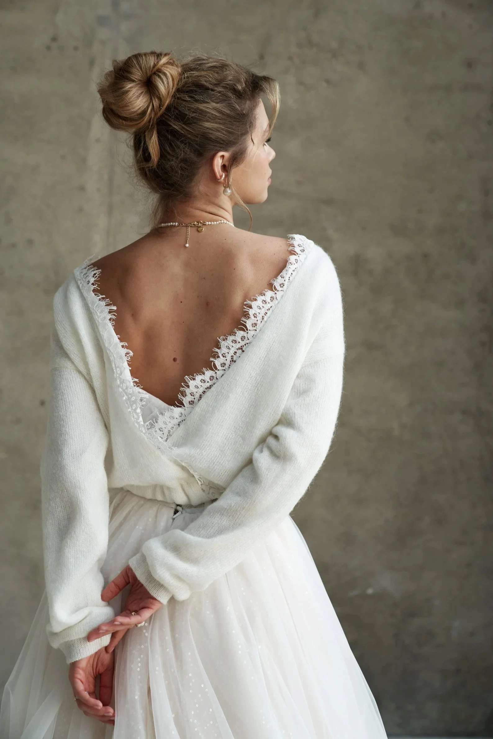 10 Ways of Adding Sleeves to a Wedding Dress (Guide and Tips!)