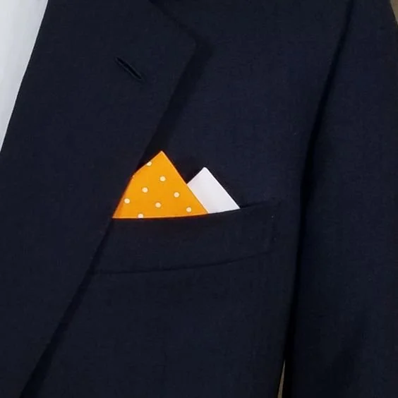 How to Fold a Pocket Square for a Wedding: Styles & Tips