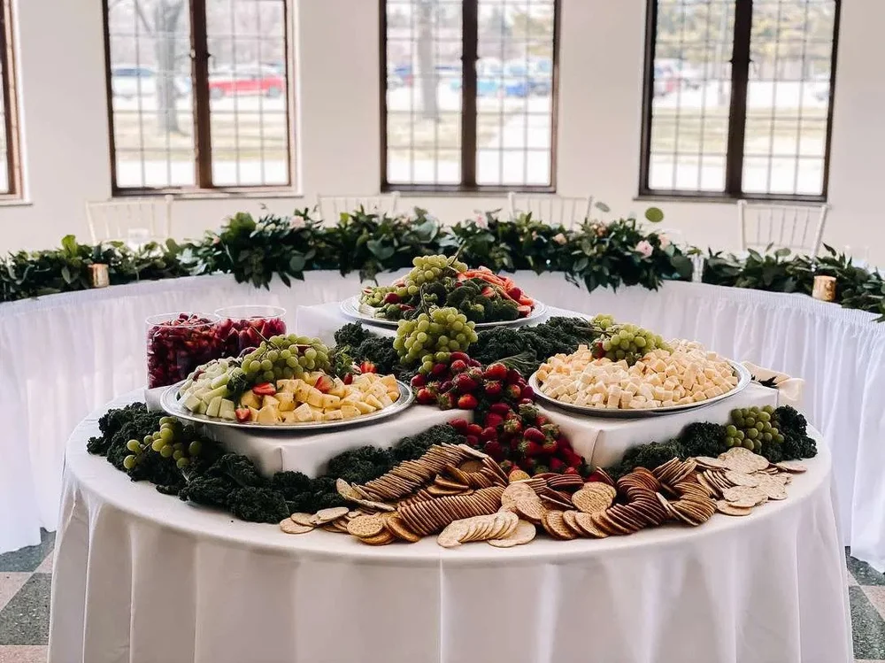 10 Buffet Table Food Display Ideas for Your Wedding