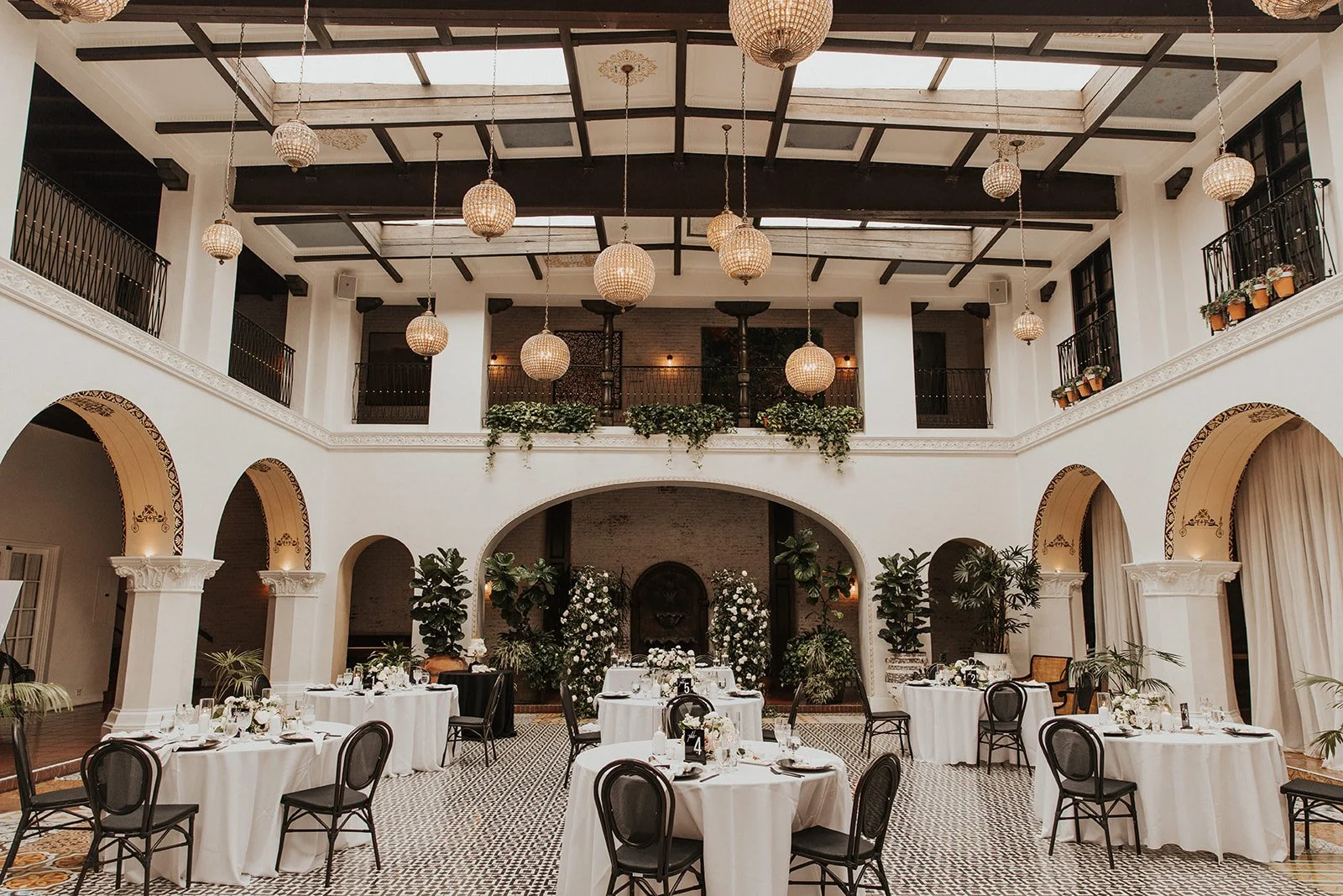 Checklist, Timeline, & Steps to Plan a Micro Wedding