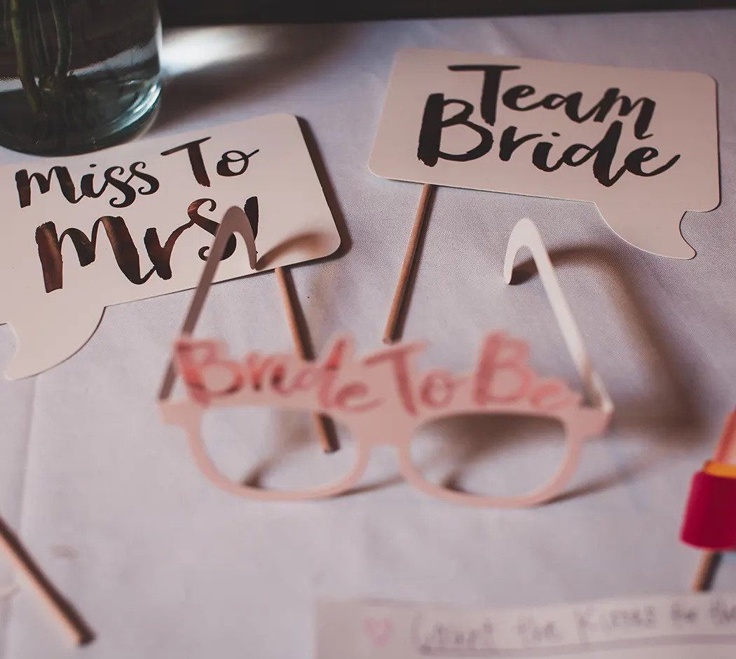 Bridal Shower Card Message Examples & Ideas for Any Occasion