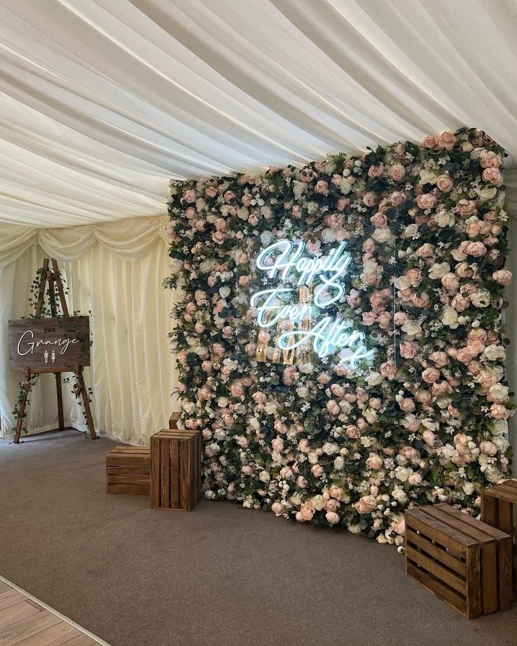 Say ‘I Do’ to These Must-Have Wedding Reception Backdrops