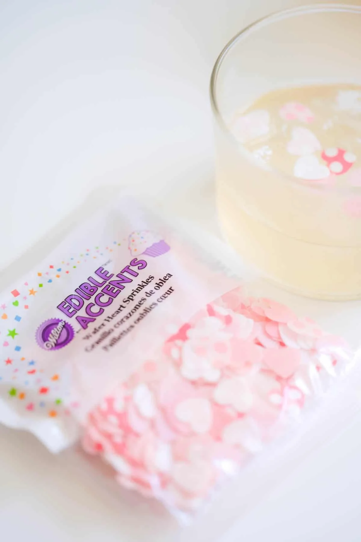 Unique and Affordable Wedding Drink Decorations