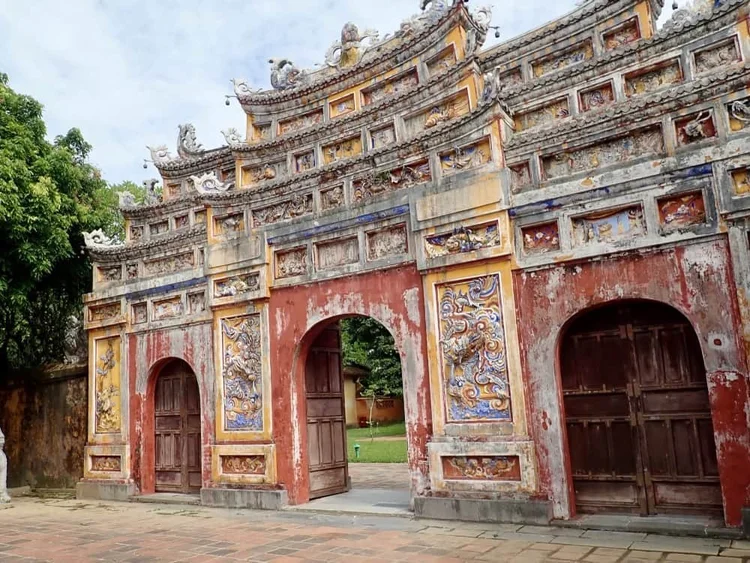 Vietnam Honeymoon: Best Cities, Beaches and Tours