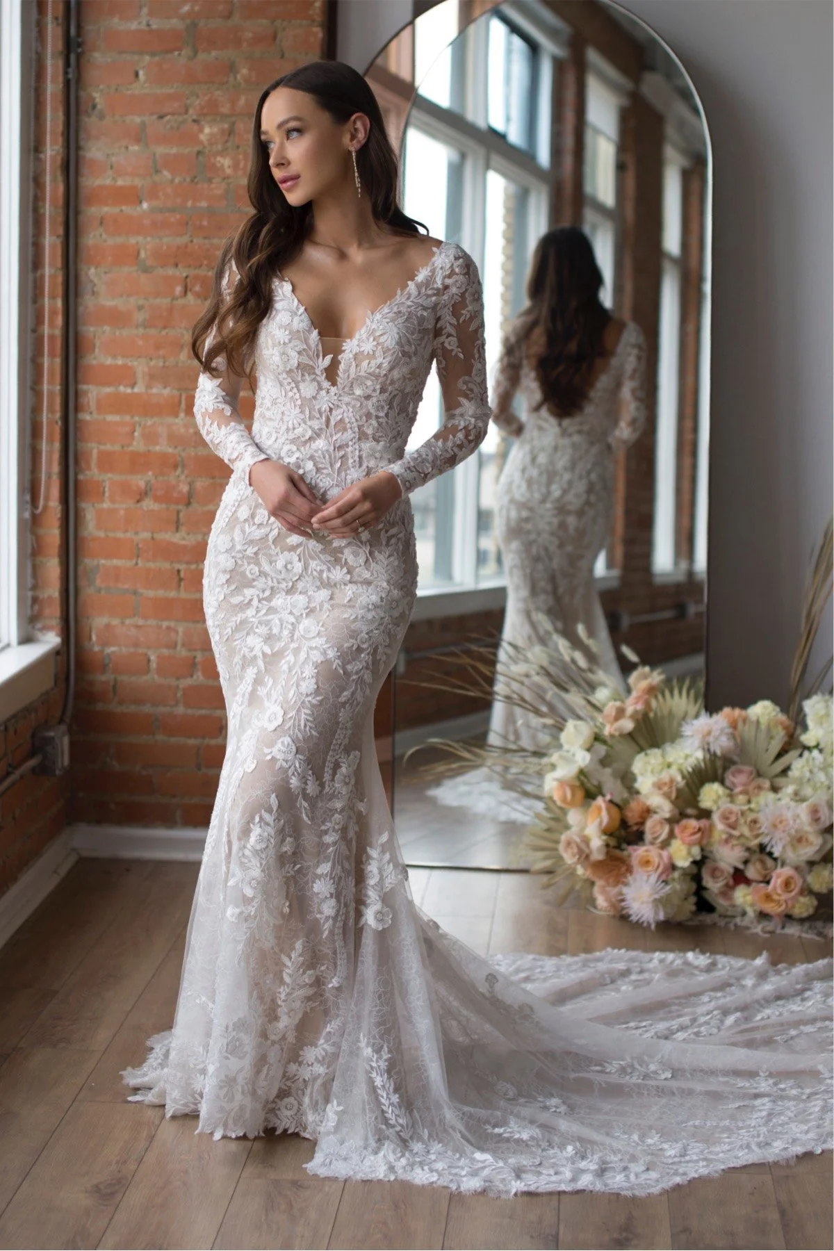 10 Ways of Adding Sleeves to a Wedding Dress (Guide and Tips!)