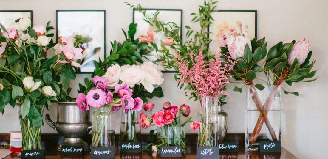 A Flower Bar Bridal Shower: What Is It & How to Set One Up