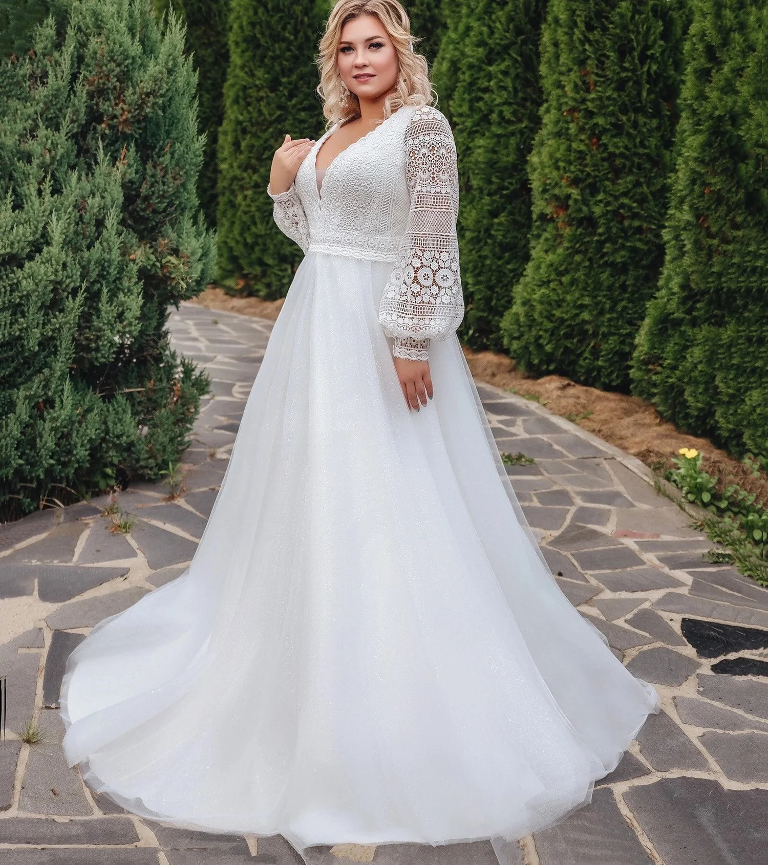 Wedding Dress Styles for Chubby Arms That You'll Love