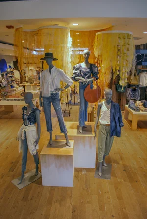 Anthropologie Interior Fall Display — VIM + VENTURE