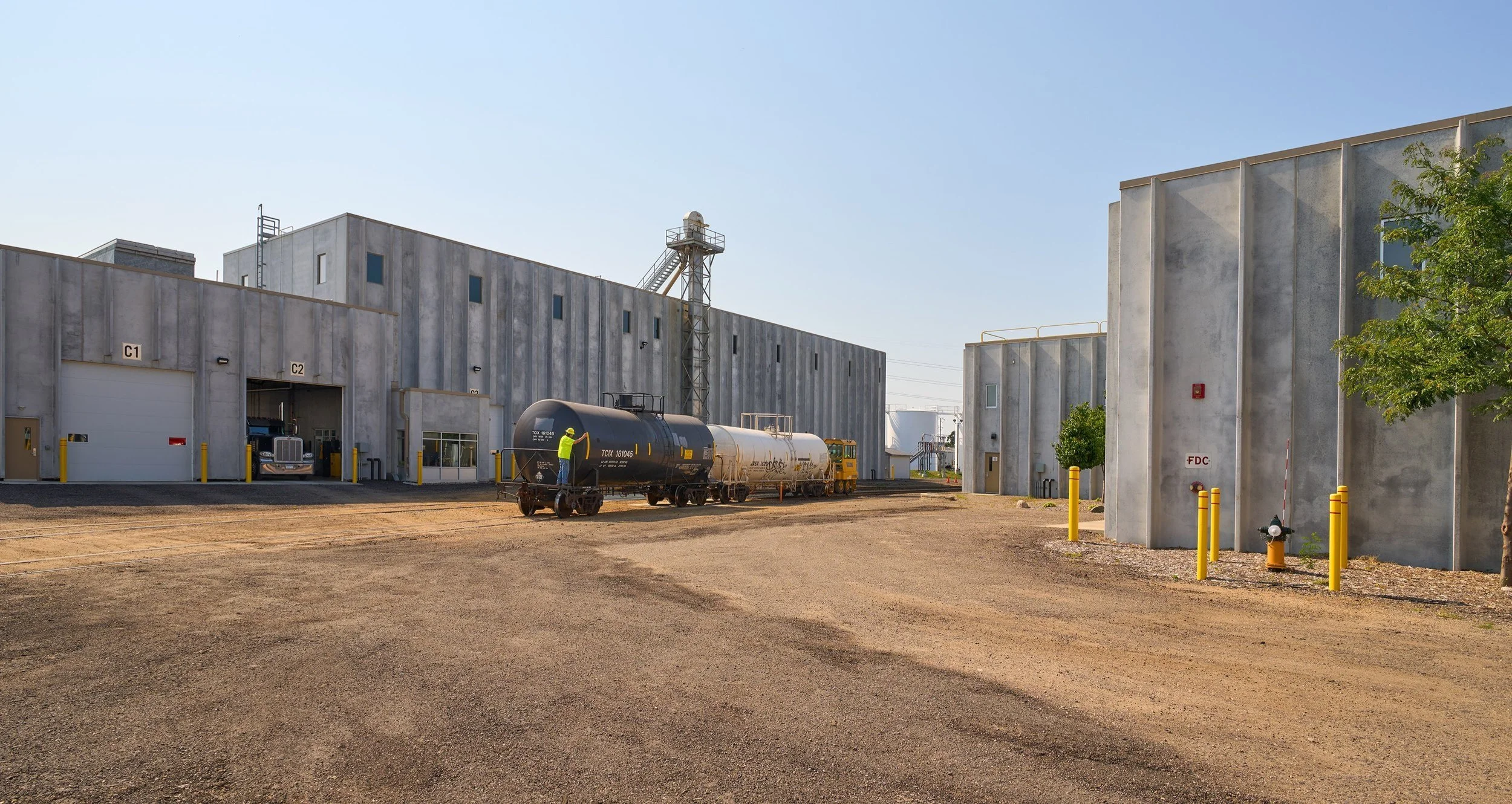 MicroSource — MacroSource