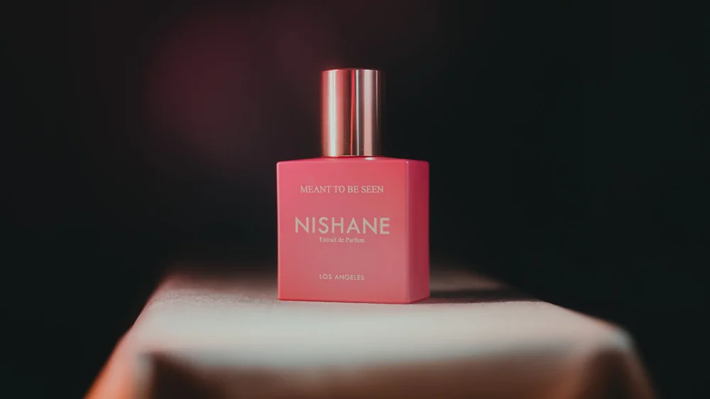 Meant To Be Seen by Nishane Review: A Daydream in Powder and Light ...