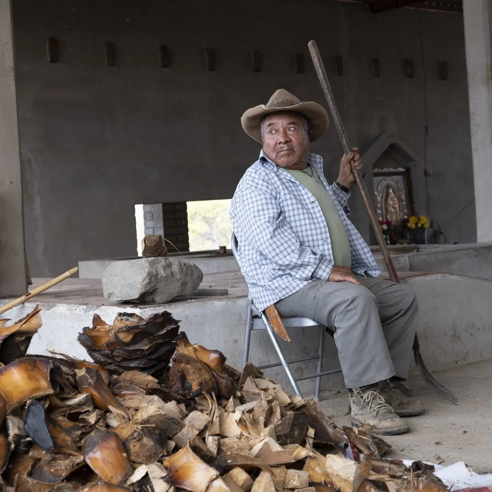 CHUCHO Y PONCHO SÁNCHEZ — mezcal mal bien