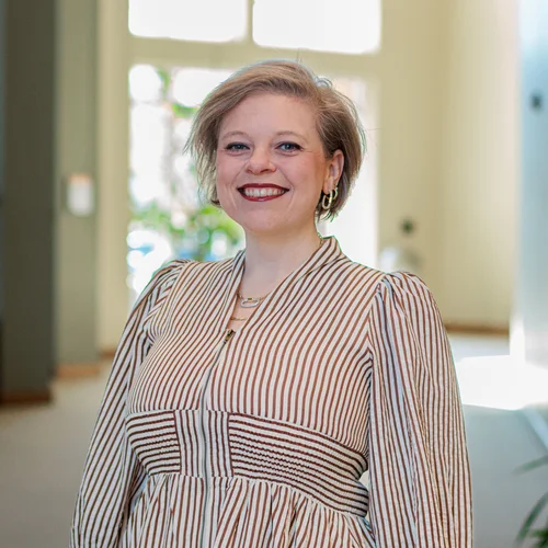 Leslie Armstrong — CHH