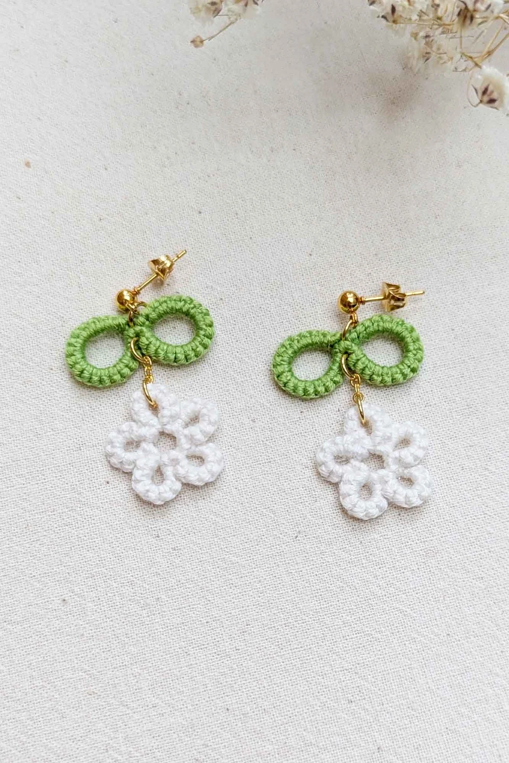 Playful Jewellery | Cute Wild Daisy Lace Earrings