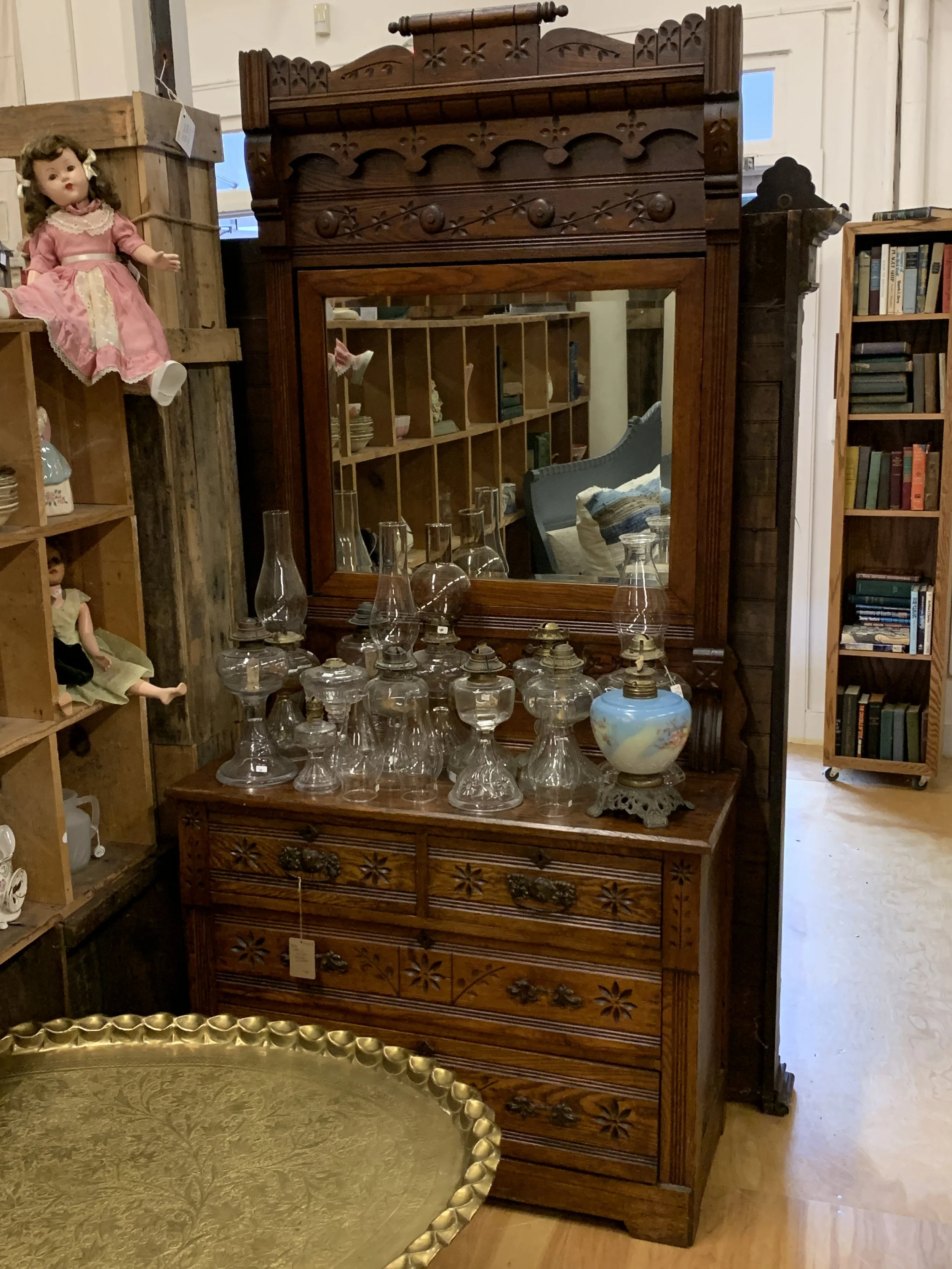 Astoria Vintage Hardware