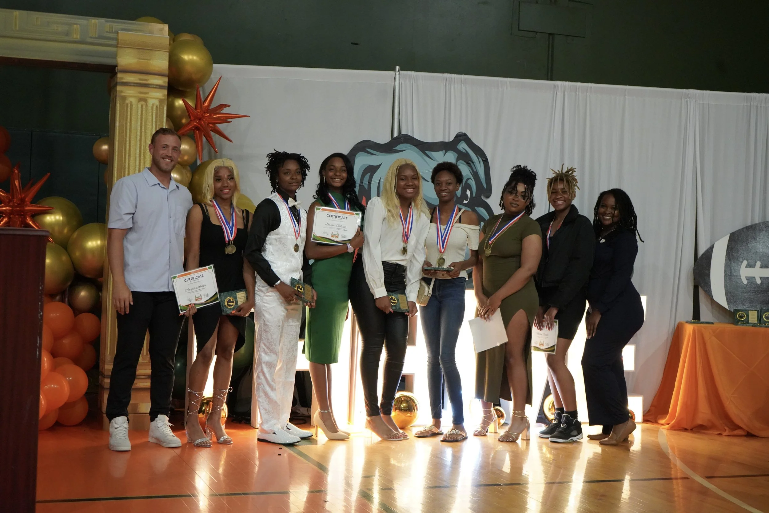 Bulldog Athletics — Thrive Academy