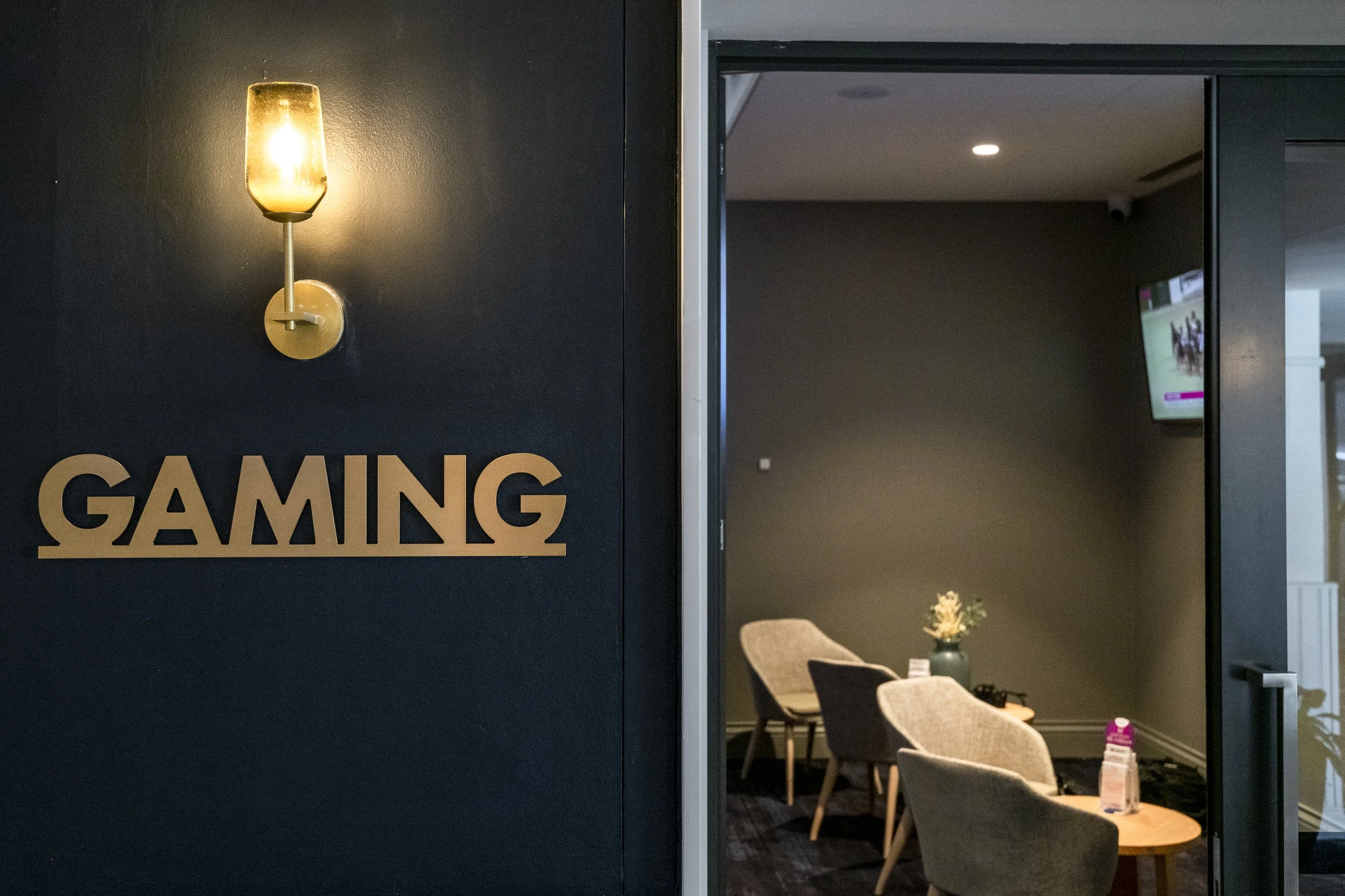 Gaming & Pokies — Ashmore Tavern