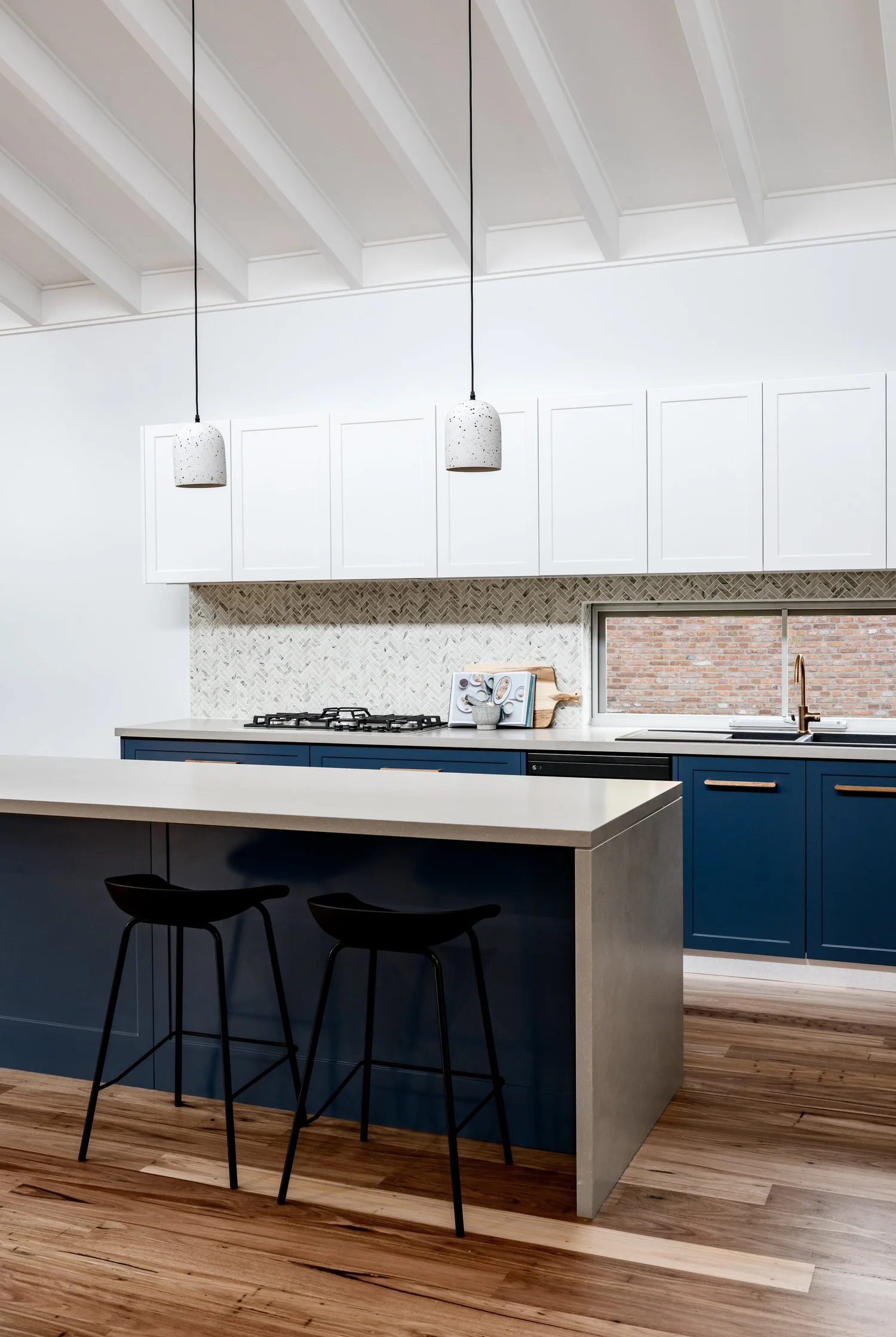 Chinnock Building - Bulli Renovation — Light & Lines