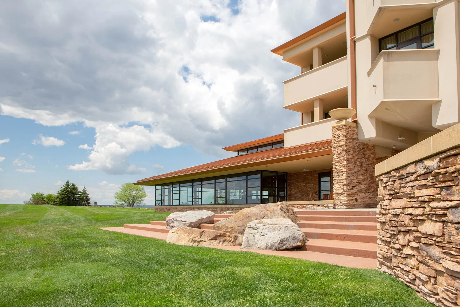 The Top 5 Amenities Country Club Members Can't Live Without — Capstone ...