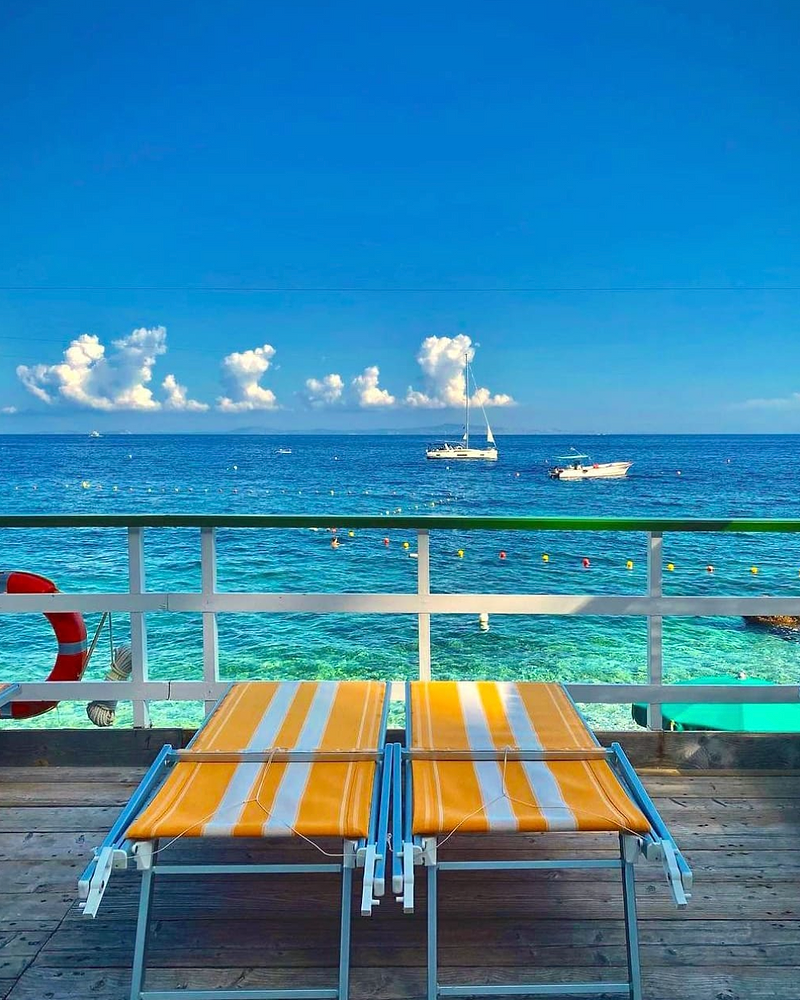 The 14 Best Beach Clubs in the Amalfi Coast — Handpicked Honeymoons