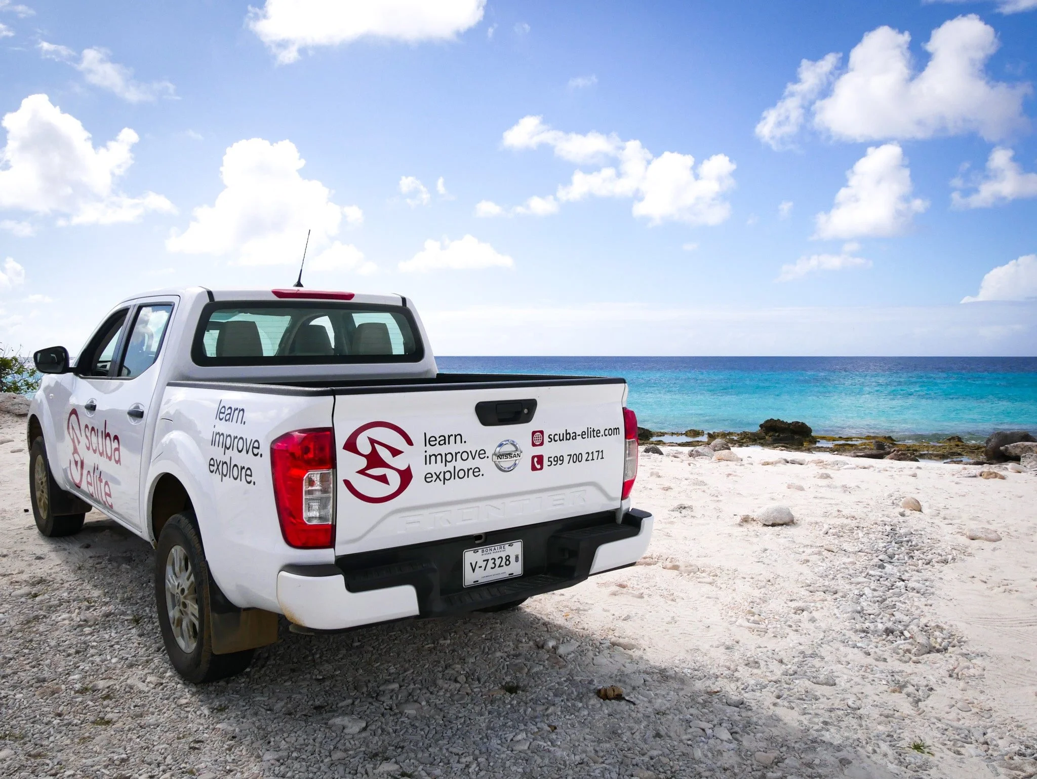 Guided Diving on Bonaire — Scuba Elite | PADI dive shop Bonaire