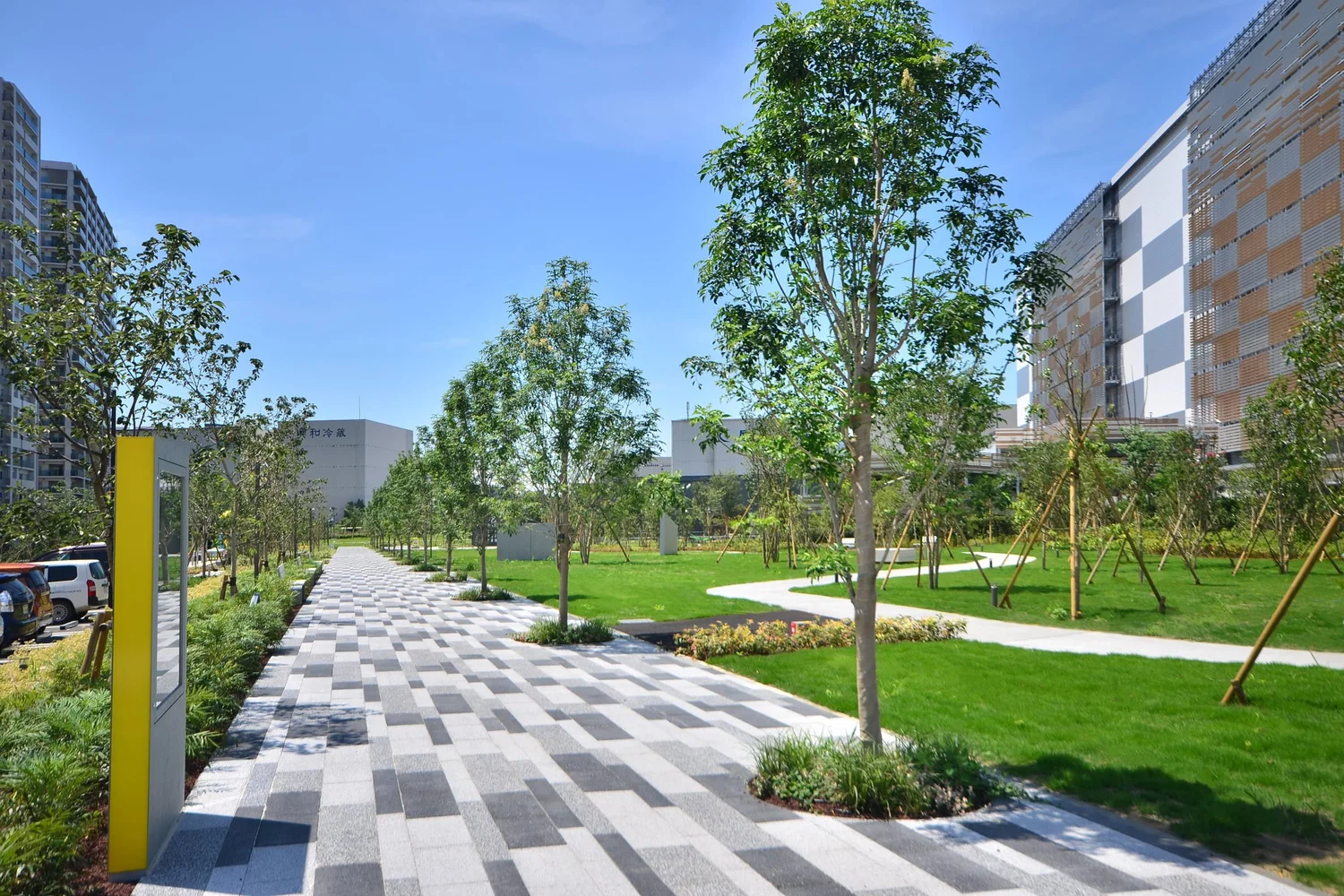 MFLP 船橋 ＆PARK / PLATdesign