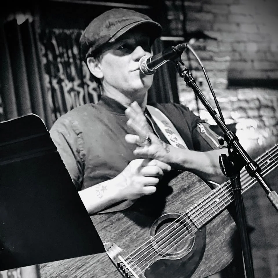 APRIL 26 | Tim Mahoney — THE MUDD ROOM