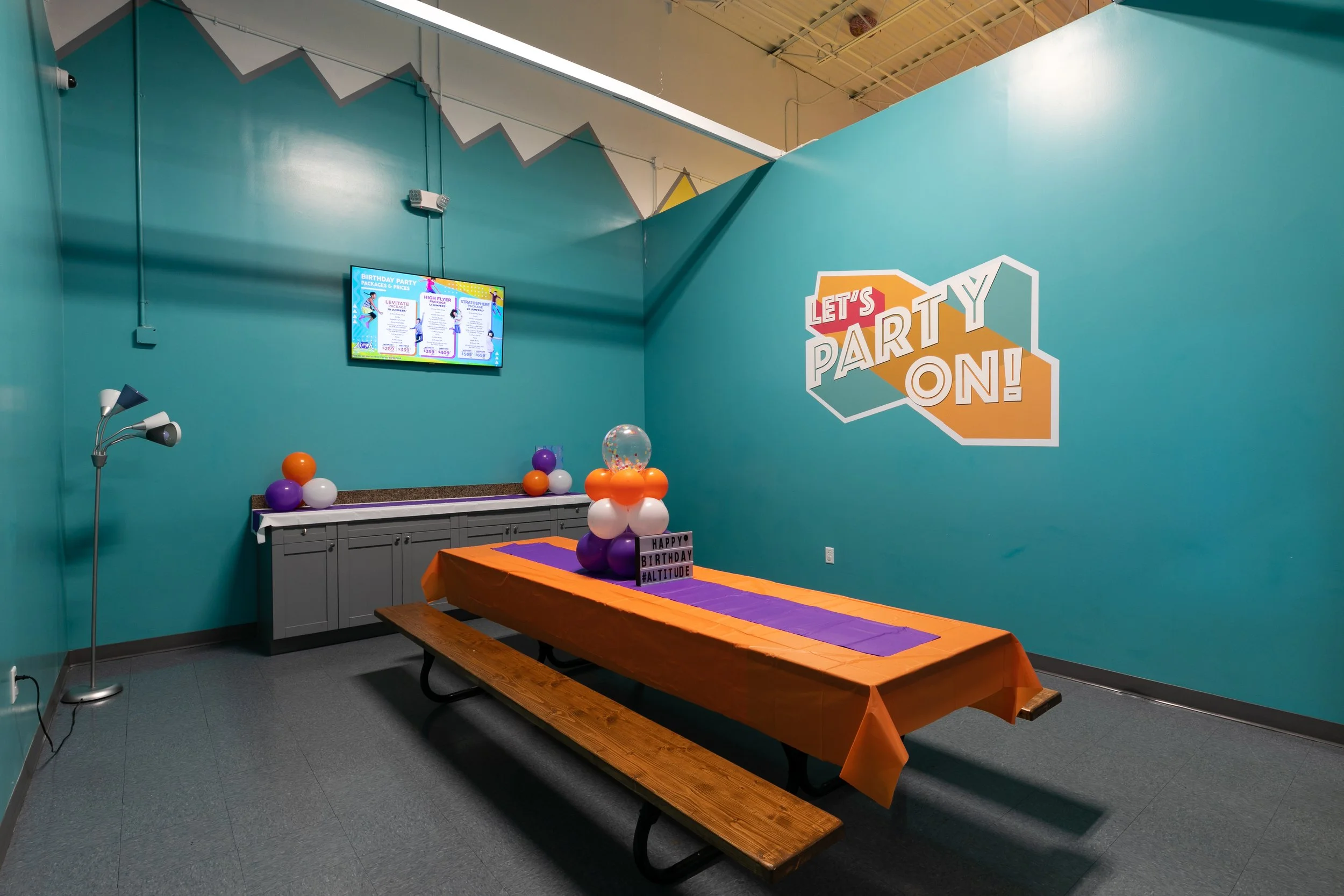 Altitude Trampoline Park — Northeast Color