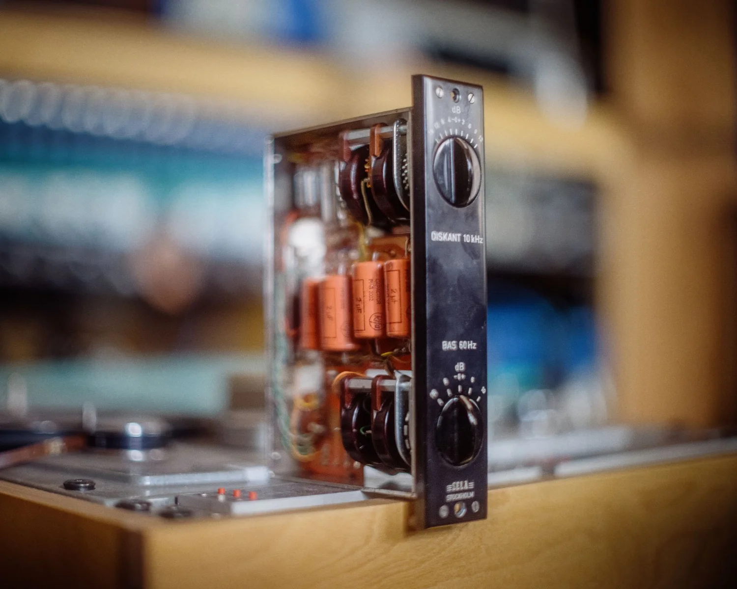 Felt Instruments Releases Kolor: Vintage Equalizer Playground - Gearspace