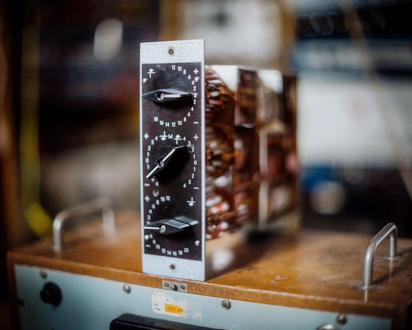 Felt Instruments Releases Kolor: Vintage Equalizer Playground - Gearspace