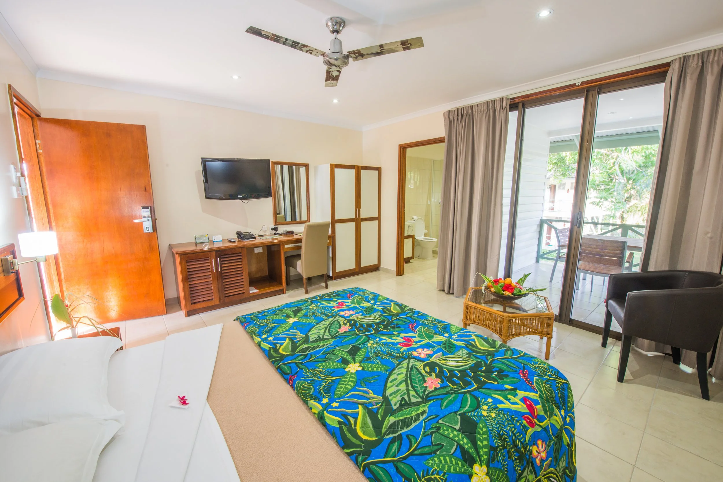 Madang Resort — Niugini Dive Adventures