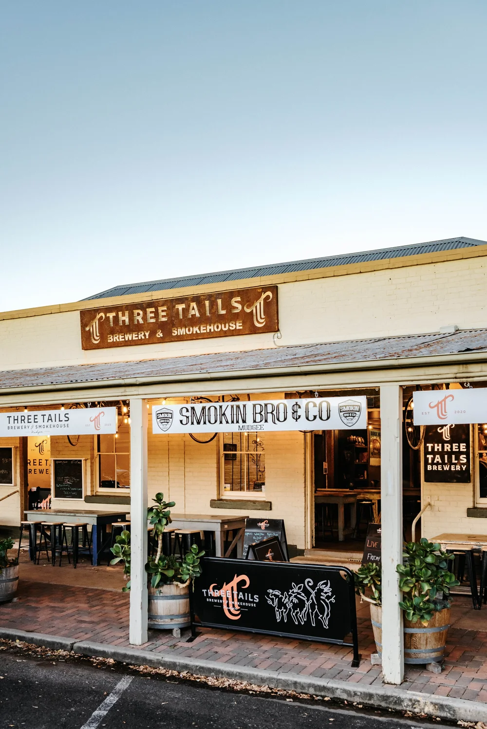 View photo gallery featuring our unique venue, entertainment, rustic ...