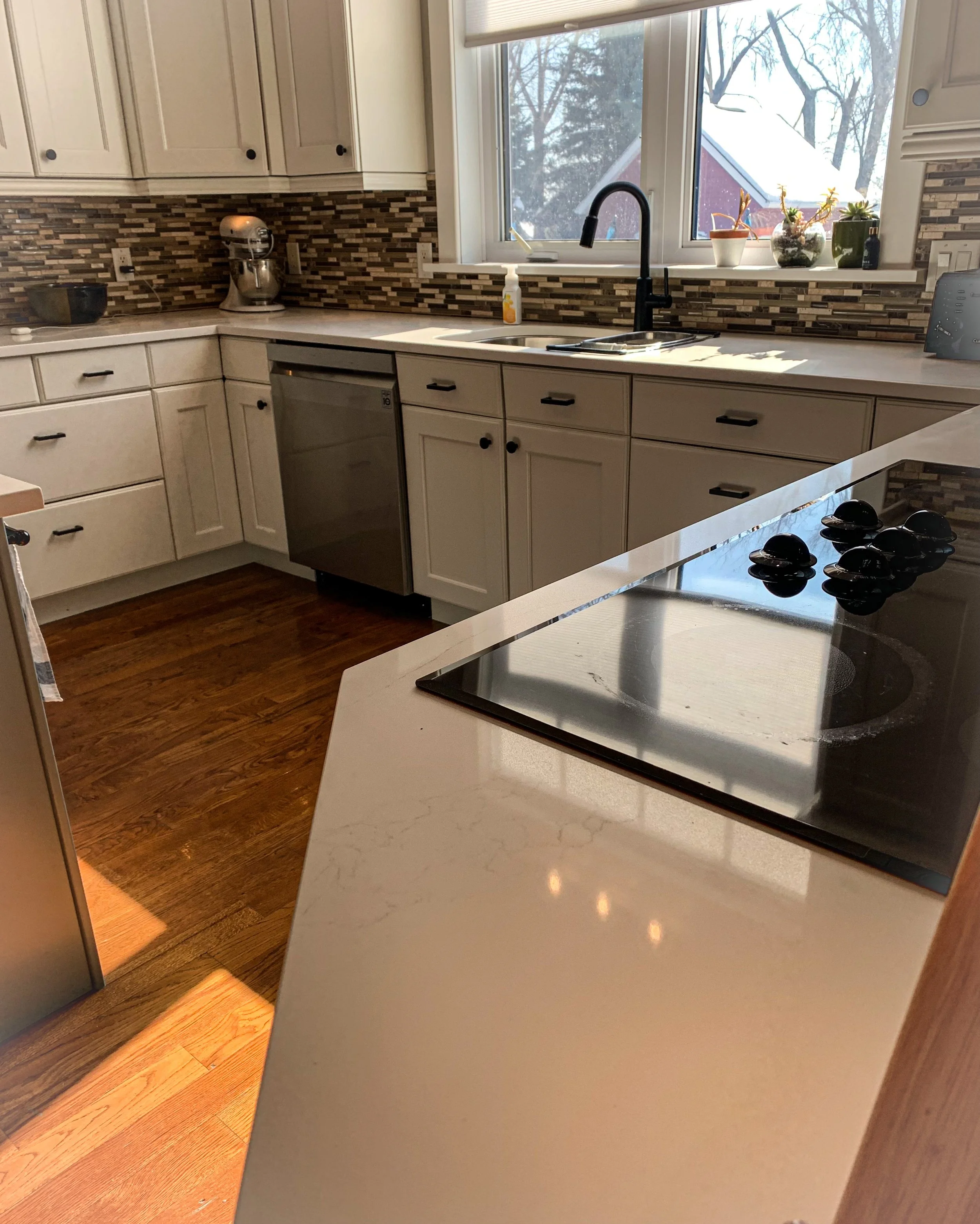 Red River Quartz Installs Countertops, Islands, and more
