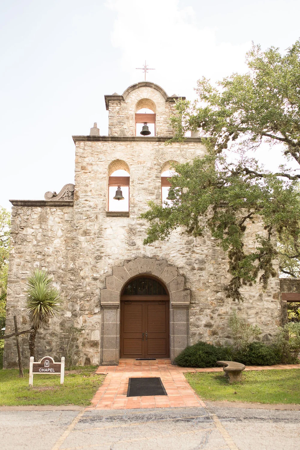 At a Glance — St. Stephen's Episcopal School