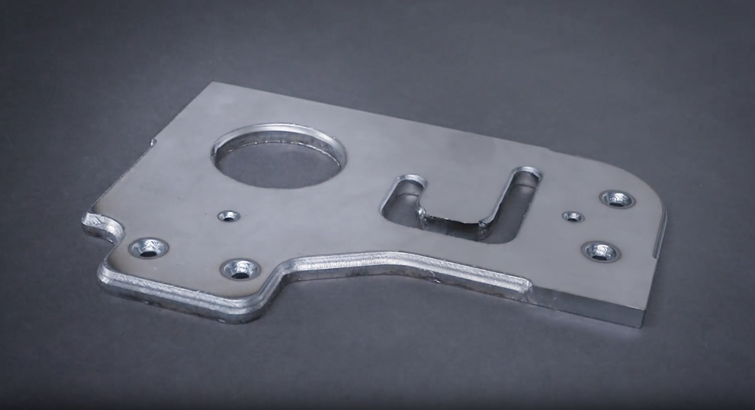 Beveled vs. Chamfered: Differences & Applications — Maintecx Machine ...