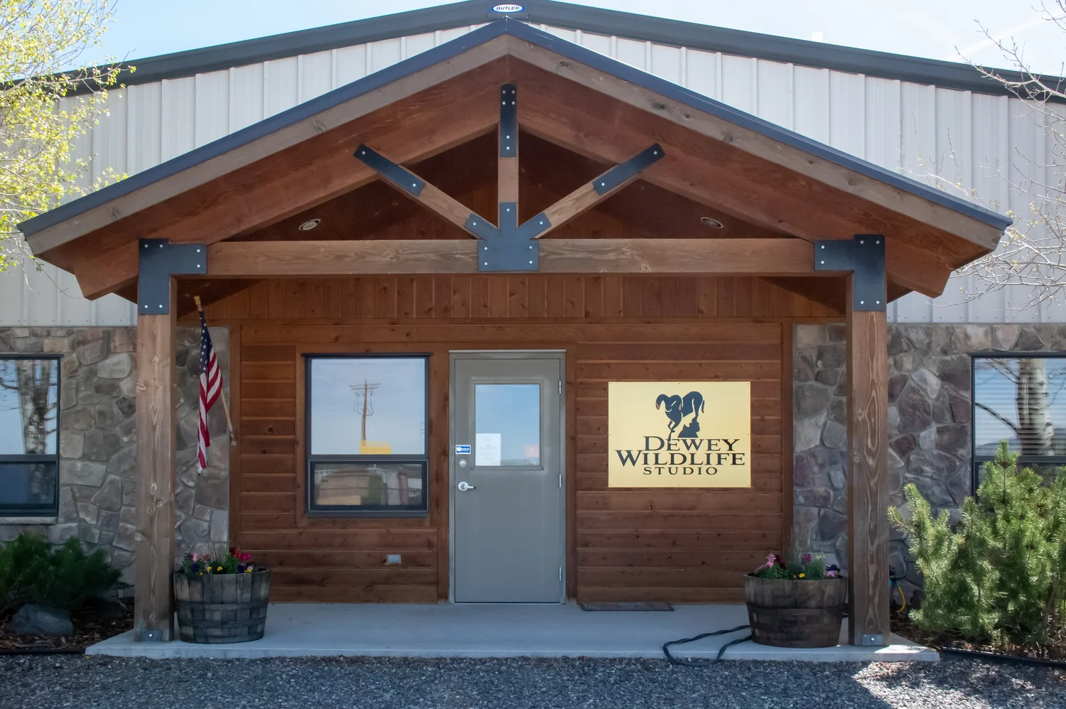 Contact and Location — Dewey Wildlife Studio LLC.
