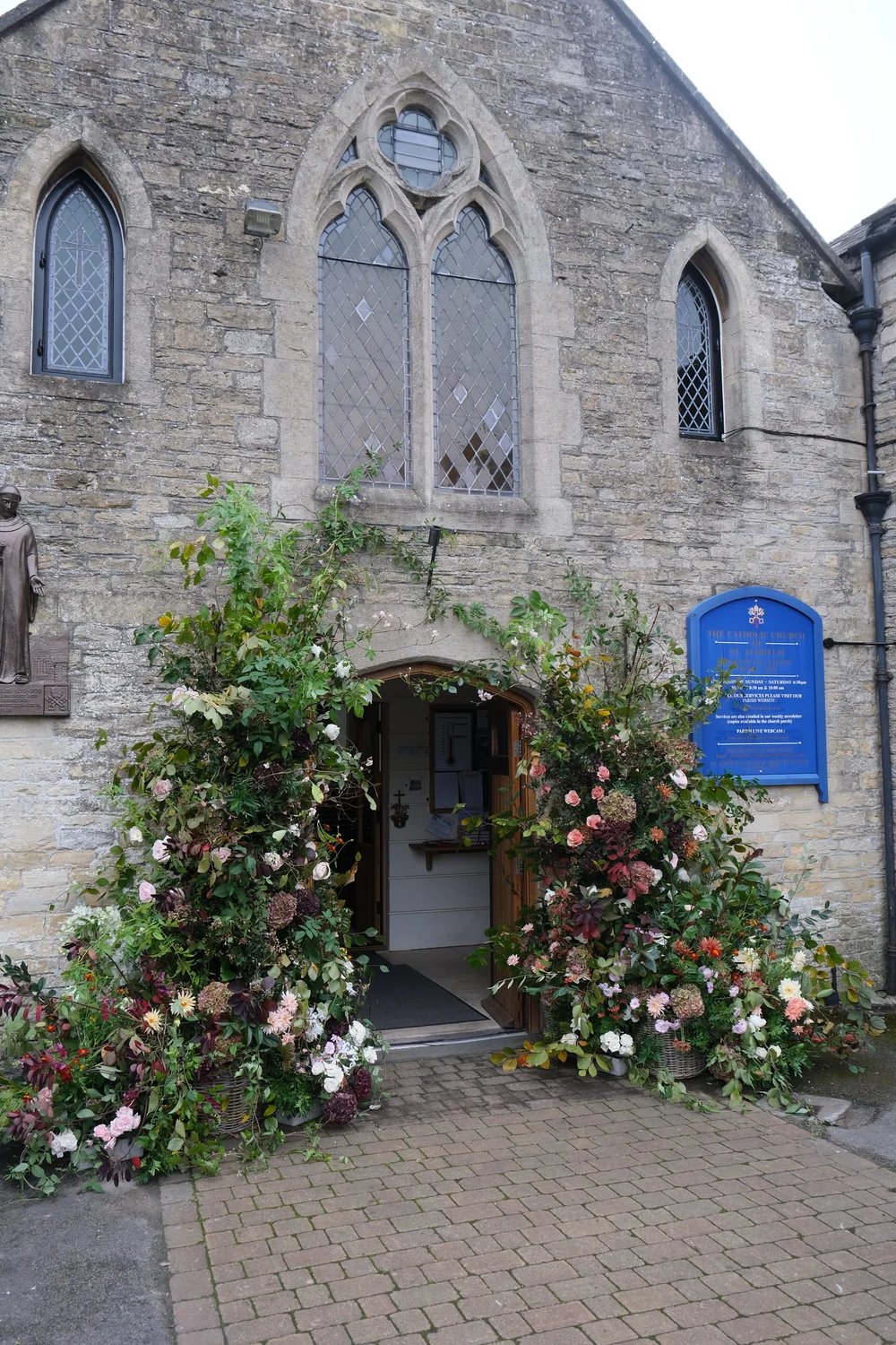 Feverfew | Creating romantic, abundant and magical wedding flowers in ...