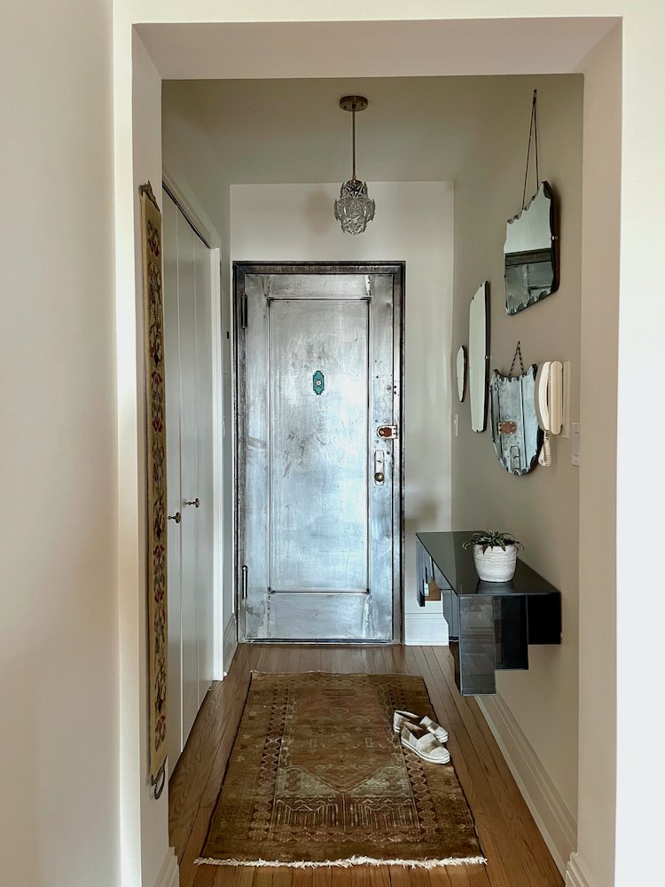 Age old question: How to mix modern and traditional decorating styles ...