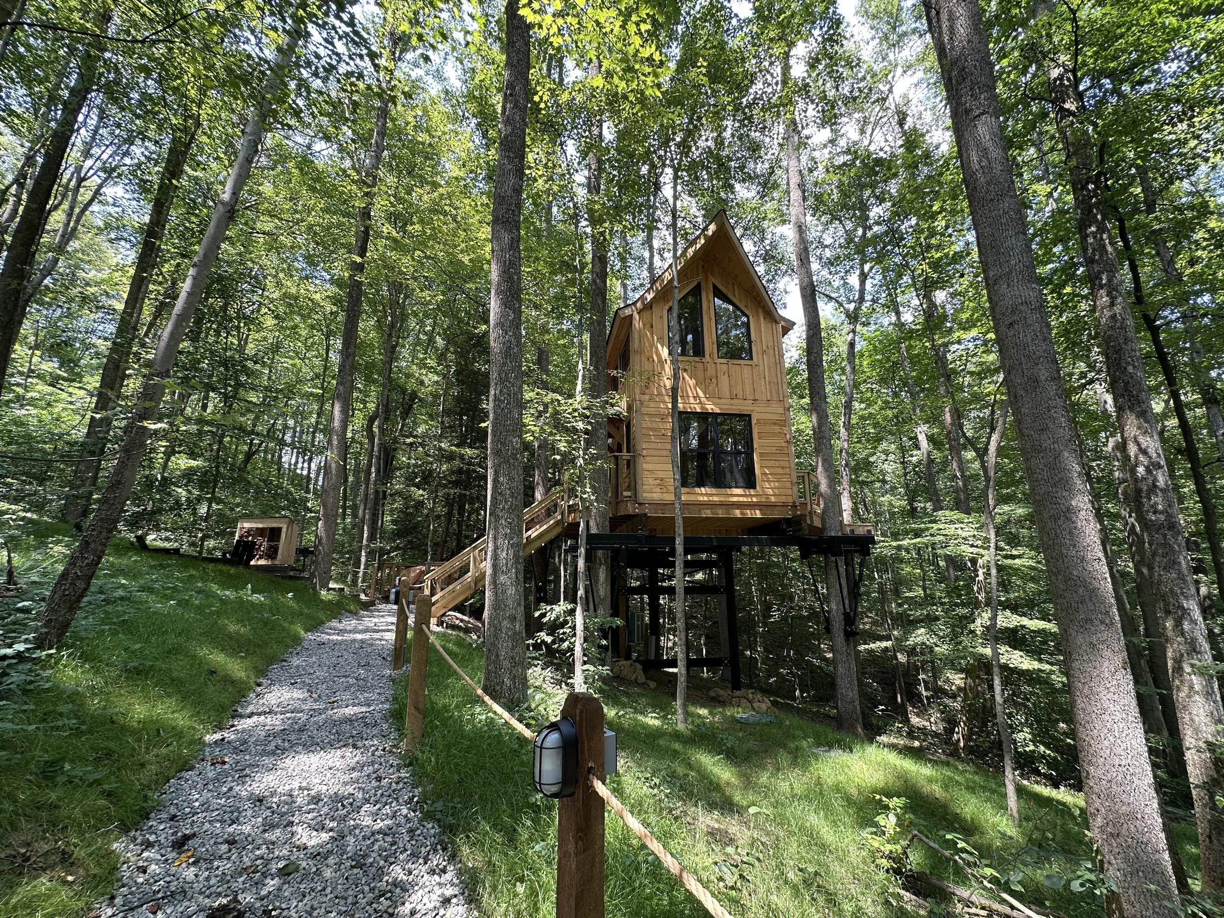 Hocking Hills Treehouse Cabins