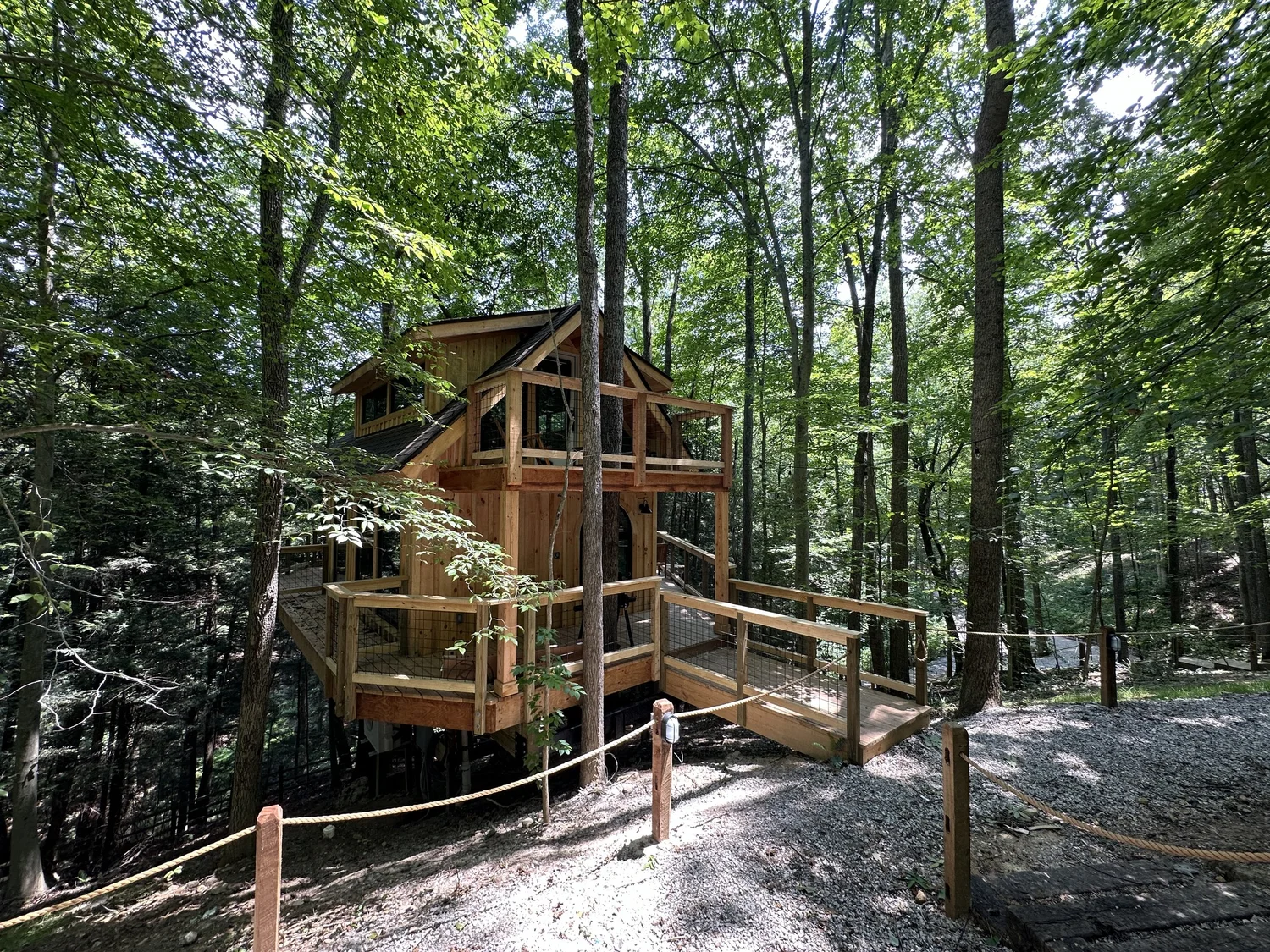 Hocking Hills Treehouse Cabins